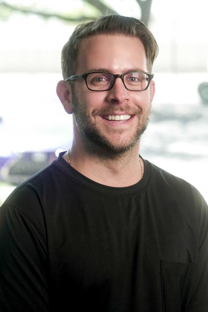 About Us - Agora Data, Inc.